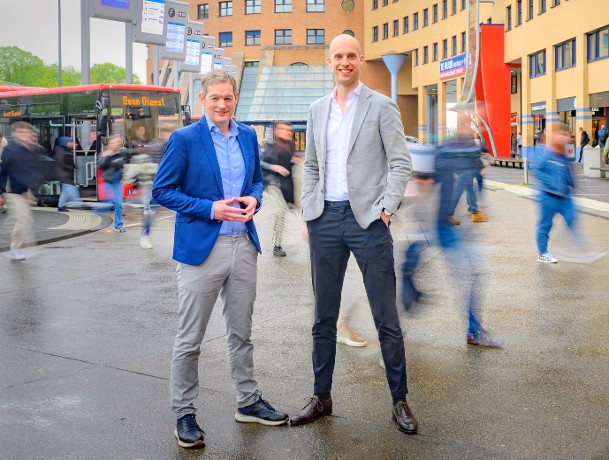 Slimme samenleving: mens en opgave als uitgangspunt, technologie als ...